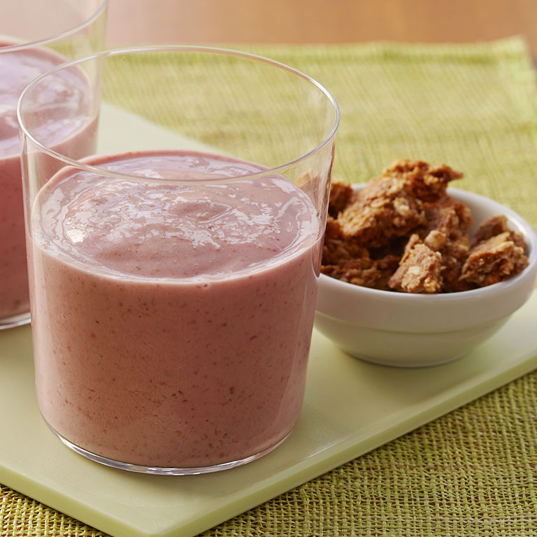 Mixed Berry Smoothies Recipe | Fruit Smoothies | Nature Valley